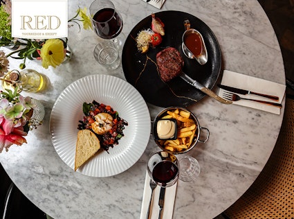 Restaurant RED | Special price € 29.75 (-30%) - Tripper.nl
